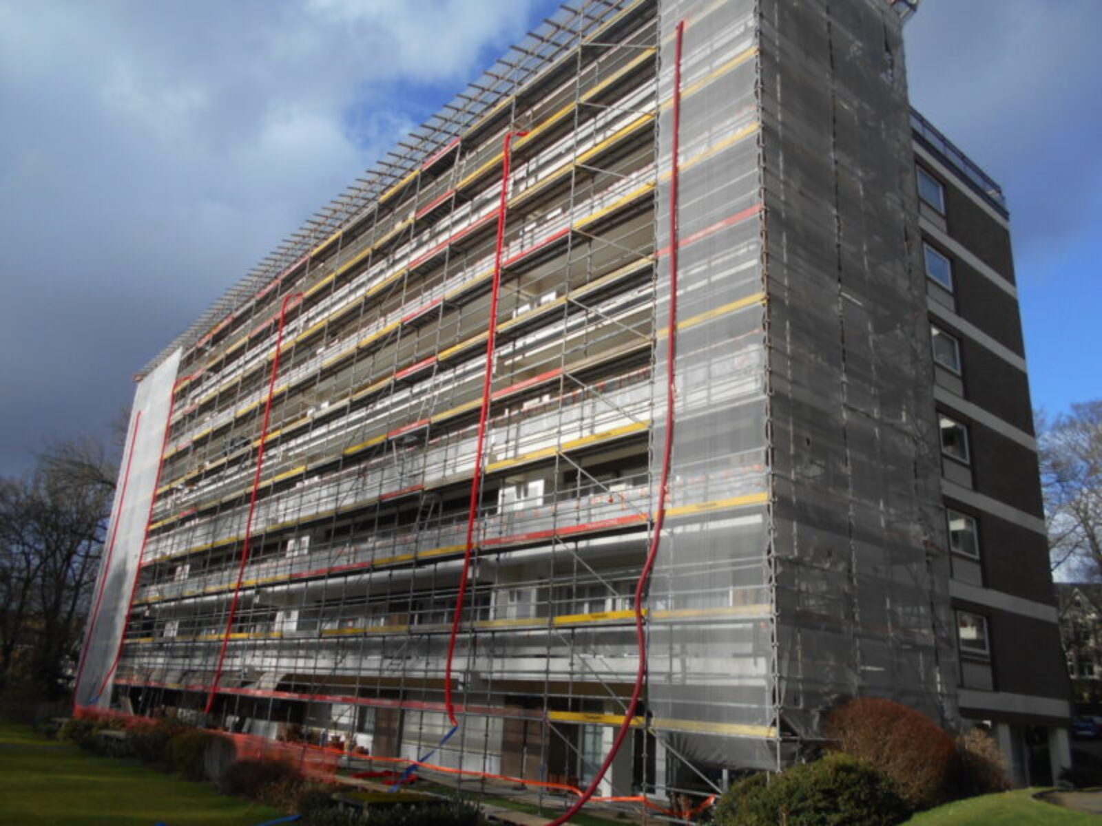 IKO | Étanchéité, imperméabilisation et isolation de toiture